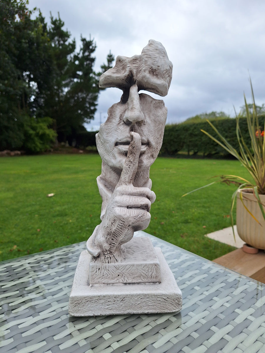 Speak Face Statue – Bow Garden Centre