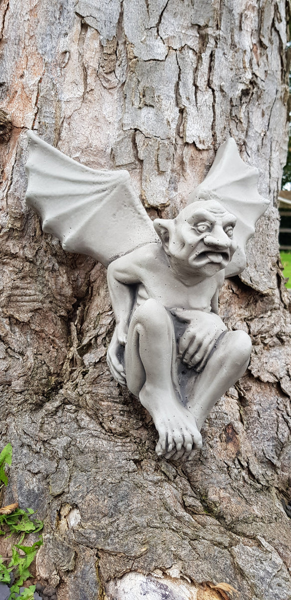 Wall Winged Gargoyle – Bow Garden Centre