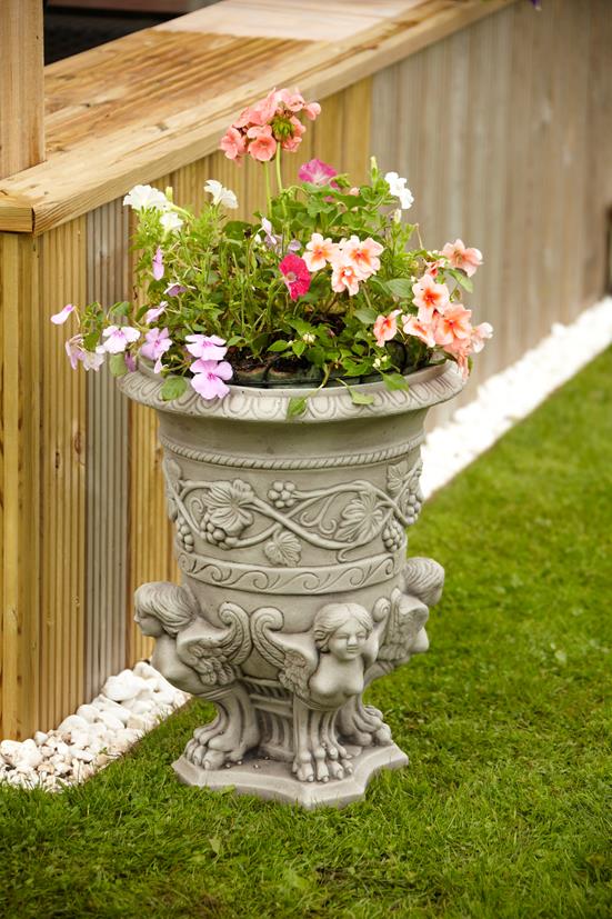 Cherub Foot Planter – Bow Garden Centre